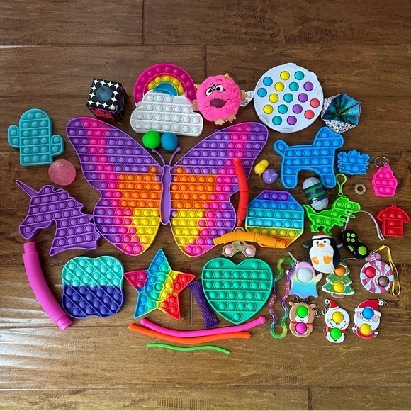 Toys | Lot Of Kids Fidgets Learning Sensory Toys Pop It Needoh Squishy ...